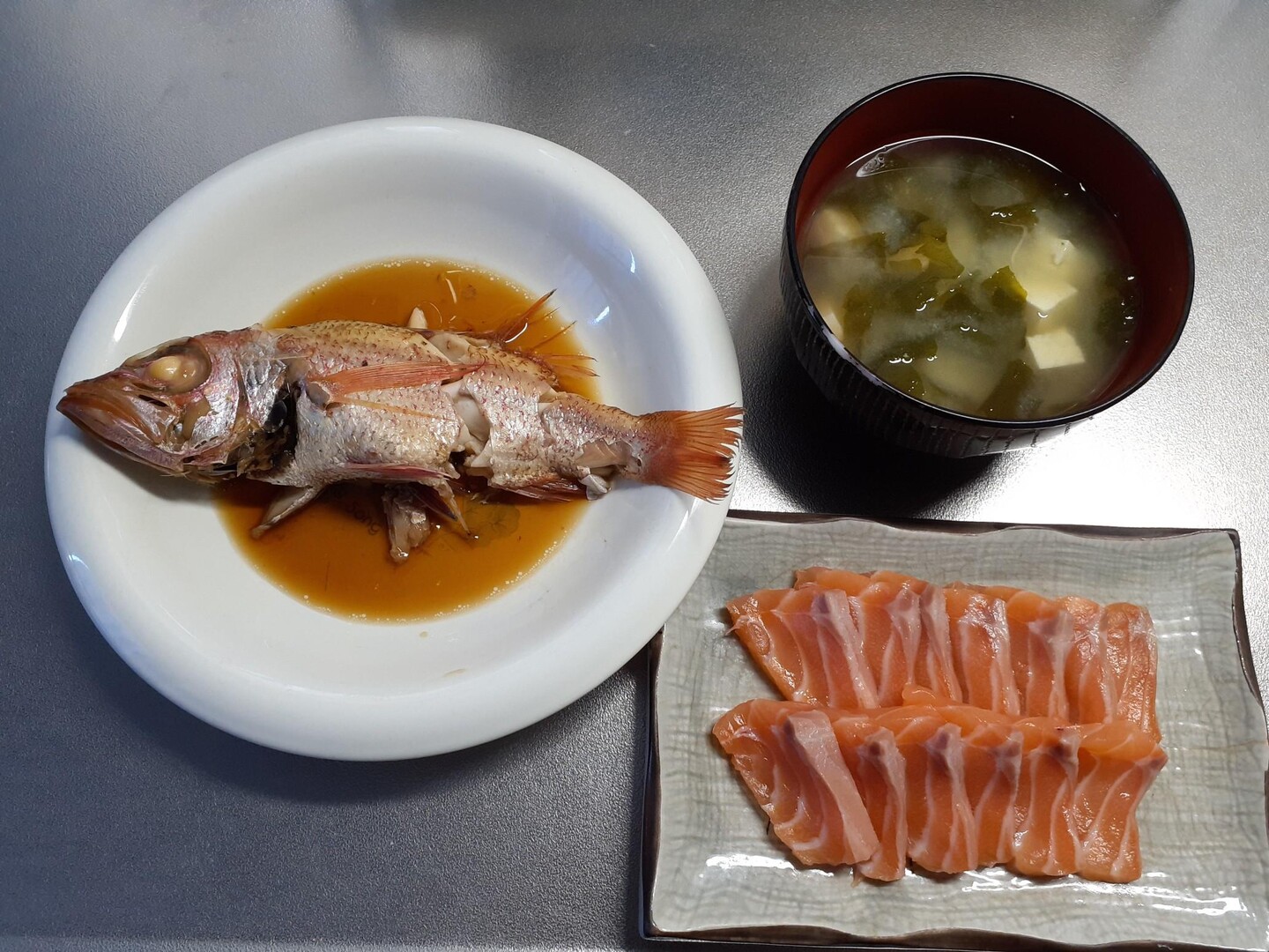 のど黒の煮付けとオーロラサーモンの刺身 ... / santaさんのモーメント | YAMAP / ヤマップ