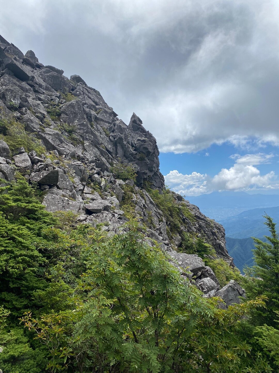 小屋沢ノ頭・乾徳山・乾徳山（北峰） / chi-meroさんの乾徳山・黒金山の活動データ | YAMAP / ヤマップ