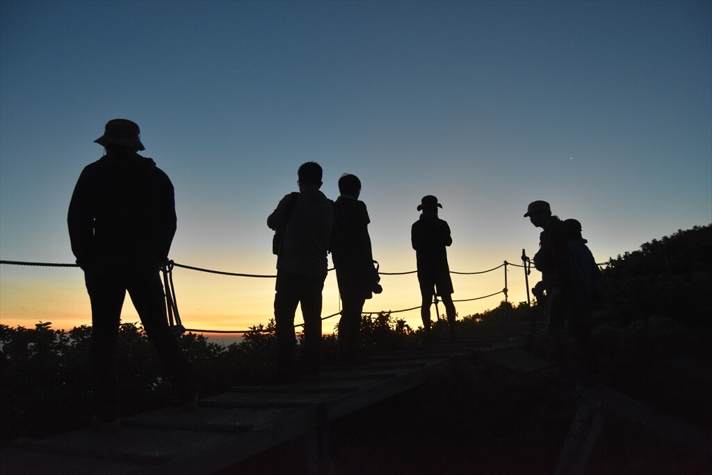 戻り梅雨前の、特攻で御来光(*'ω'*) 大山（弥山） / m2.moonさんの大山・甲ヶ山・野田ヶ山の活動データ | YAMAP / ヤマップ