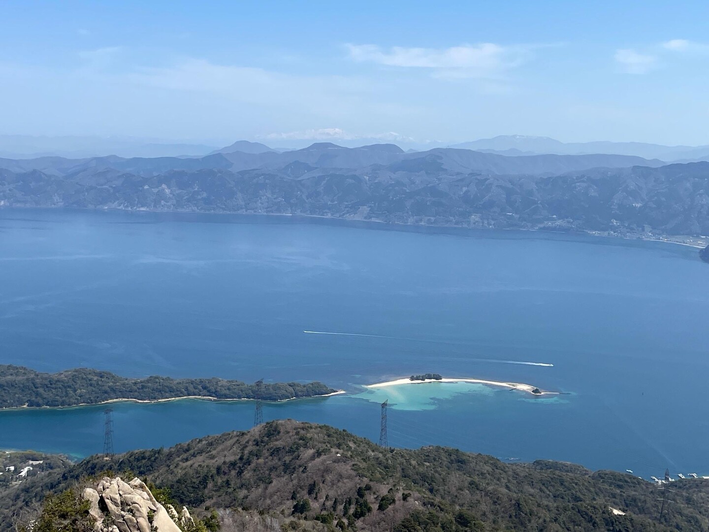 今年の登り初めはハワイ？を望む😁（西方ヶ岳→ 蠑螺ヶ岳 縦走） / BMさんの西方ヶ岳・蠑螺ヶ岳の活動データ | YAMAP / ヤマップ
