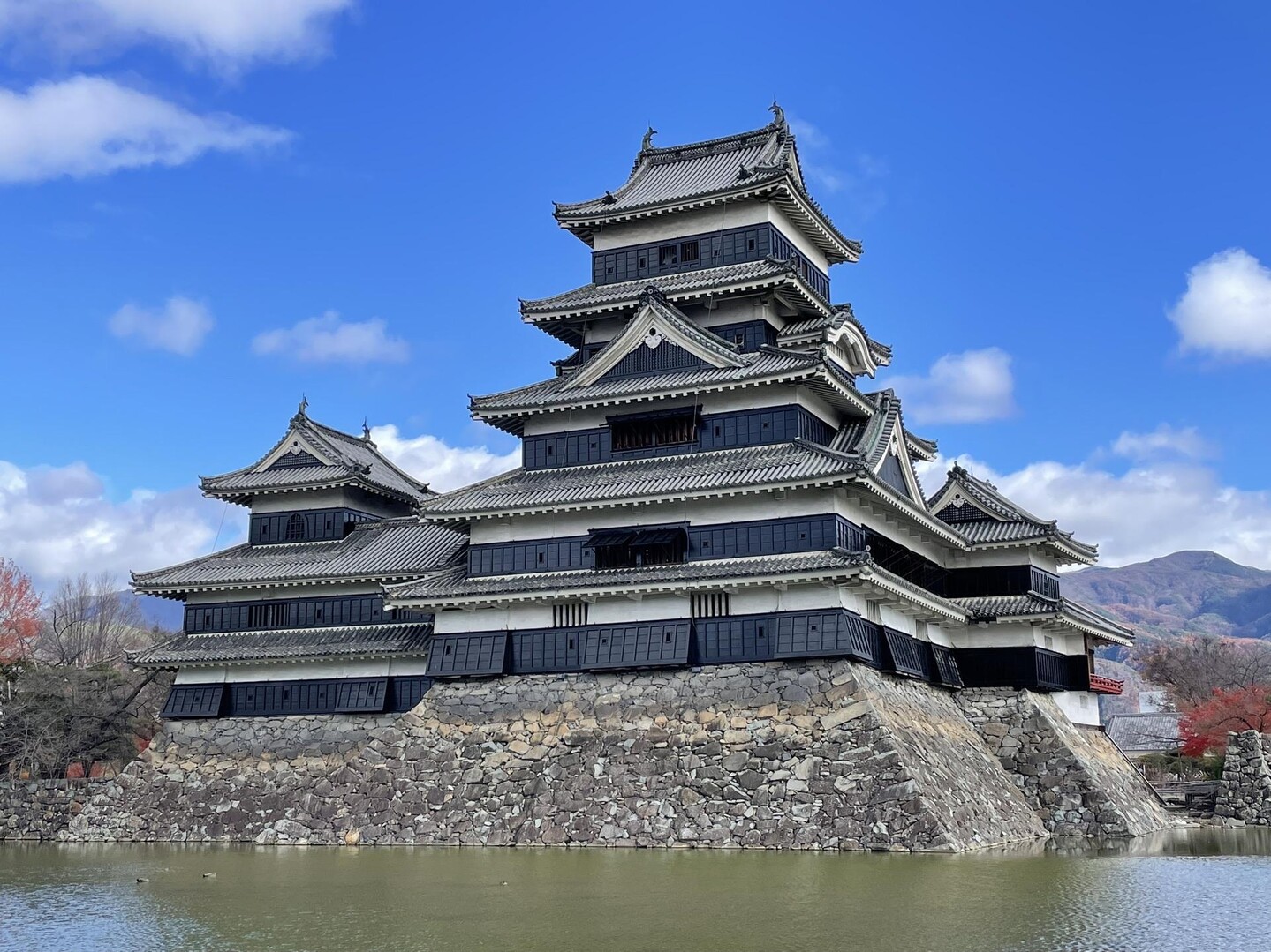 松本城🏯 ず〜っと行ってみたかったので... / TAIGAマンさんのモーメント | YAMAP / ヤマップ