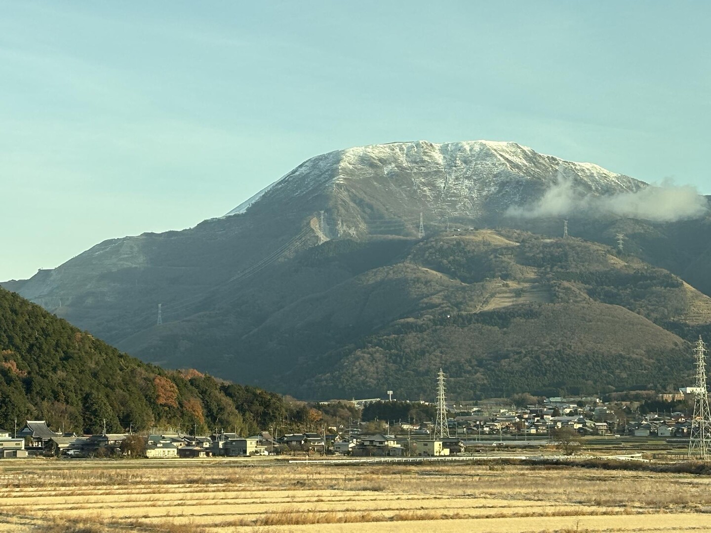 山じゃないけど、 伊吹山(かな？)横目に... / N♾Mさんのモーメント | YAMAP / ヤマップ