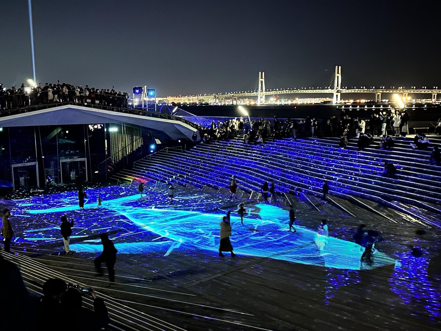 ヨルノヨ2024〜横浜大さん橋🐳 クリ... / koronさんのモーメント | YAMAP / ヤマップ