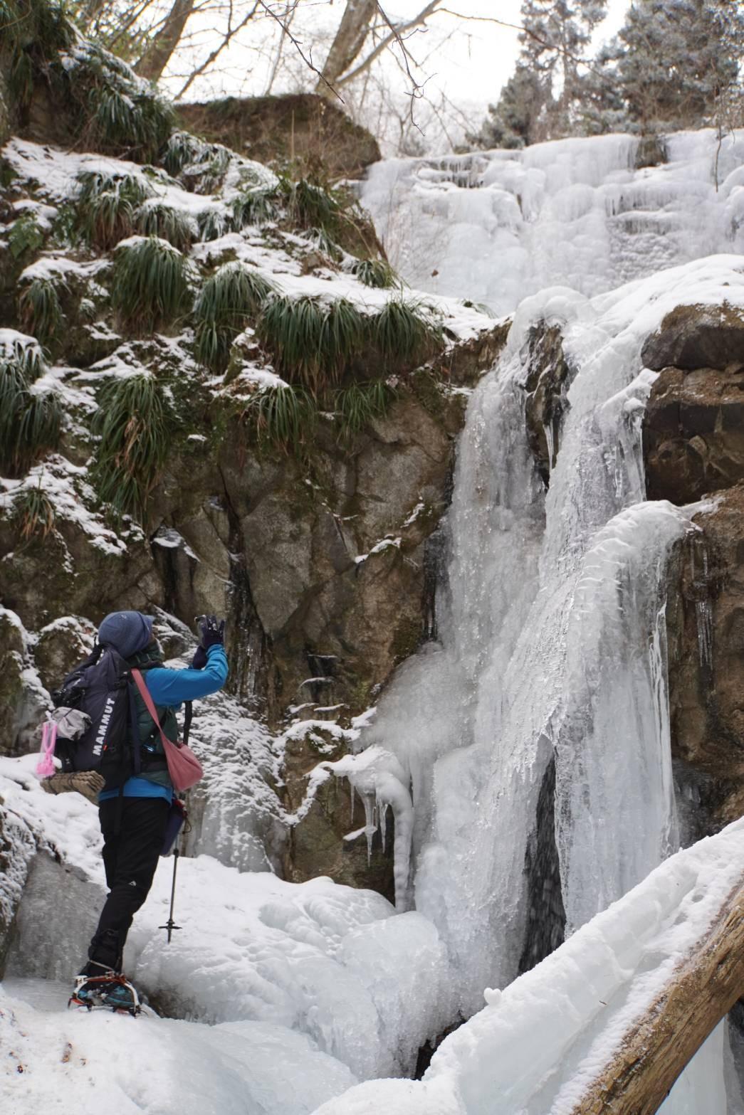 氷瀑日和に奇遇と冒険の鉄下駄 / orangeさんの金剛山・二上山・大和葛城山の活動データ | YAMAP / ヤマップ