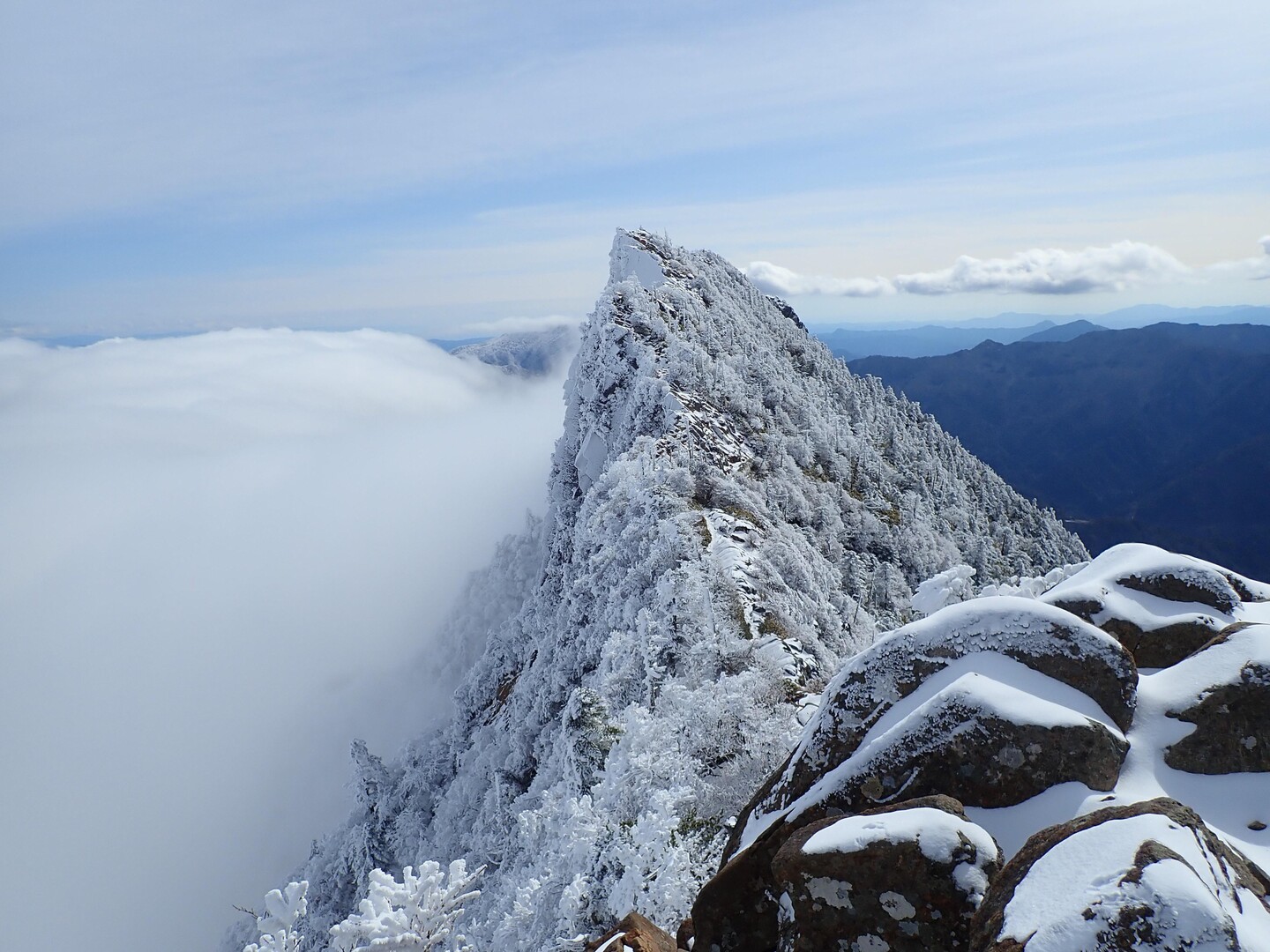 白い天狗岳・石鎚山 / hem2さんの石鎚山・堂ヶ森・二ノ森の活動データ | YAMAP / ヤマップ