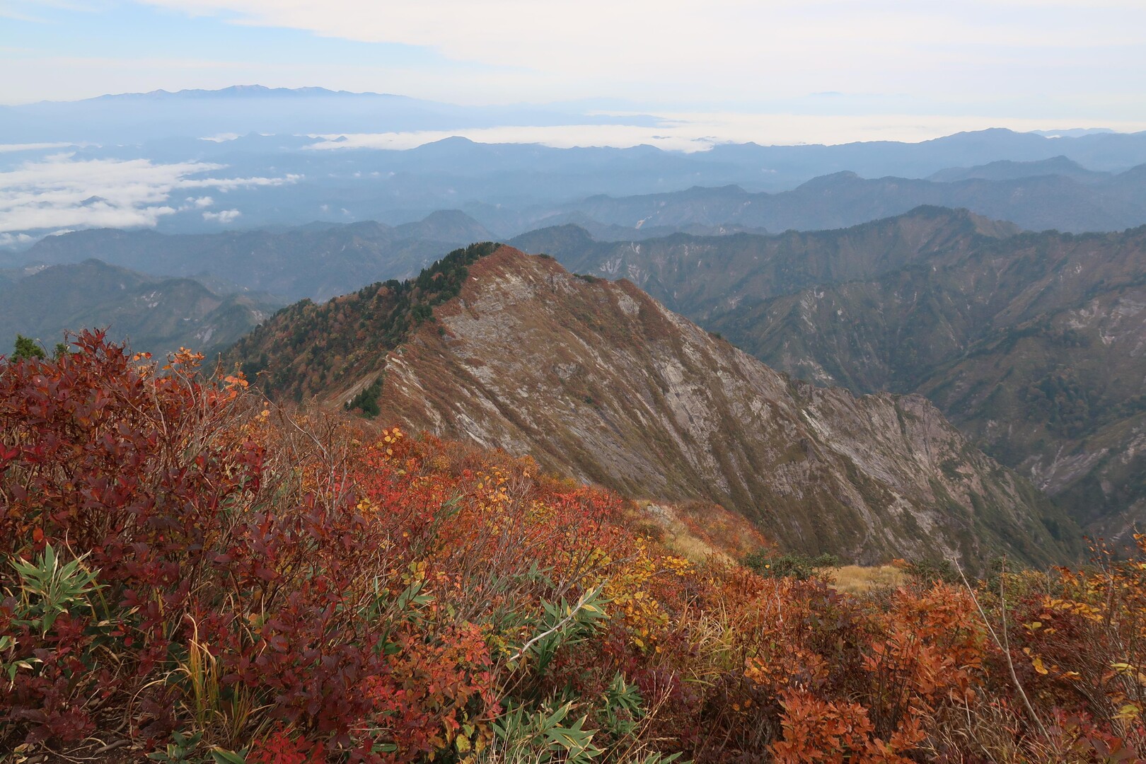御神楽岳🍁⛰️ -2024-10-26 / スキーヤーKさんの御神楽岳・雨乞峰の活動データ | YAMAP / ヤマップ