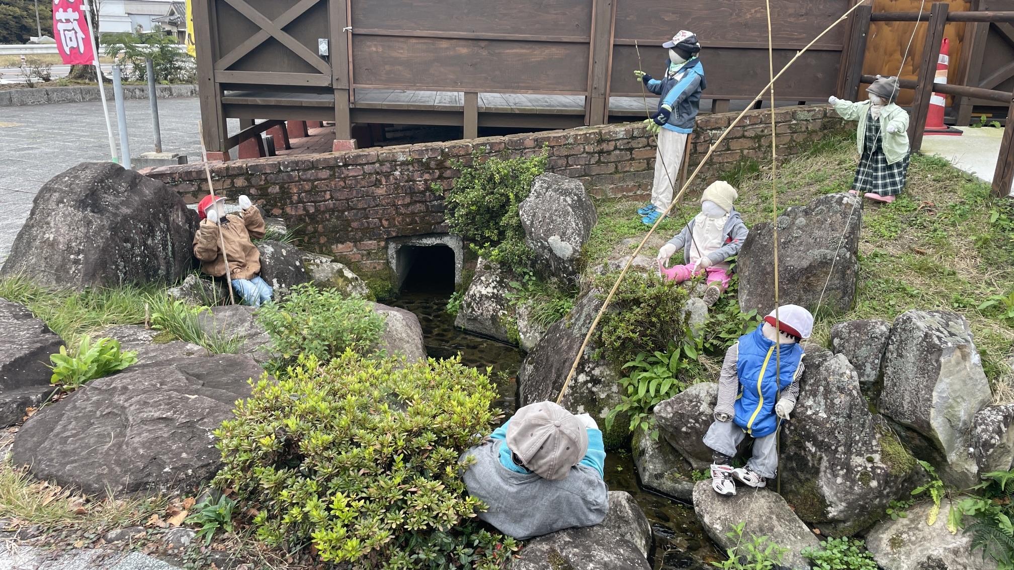 紅葉 山国かかしまつり カカシは以前より... / Haroldさんのモーメント | YAMAP / ヤマップ