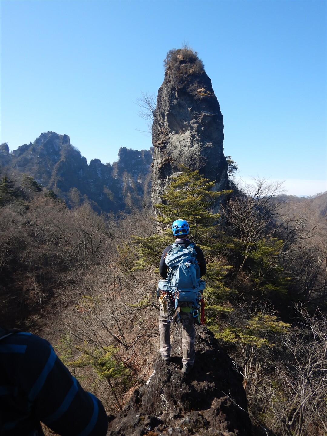 西上州 表妙義 鳥かぶと稜〜鳥かぶと岩(獅子岩)〜P892〜無名尾根を下る / Brightさんの妙義山・天狗岳・相馬岳の活動日記 | YAMAP / ヤマップ