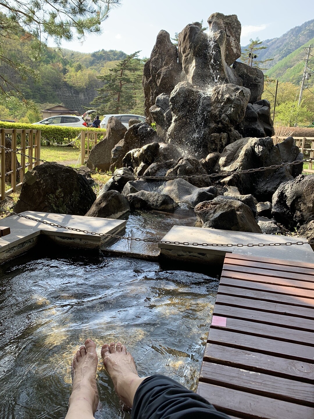 足湯でくつろぐ @沢渡 / Masa.Rさんのモーメント | YAMAP / ヤマップ