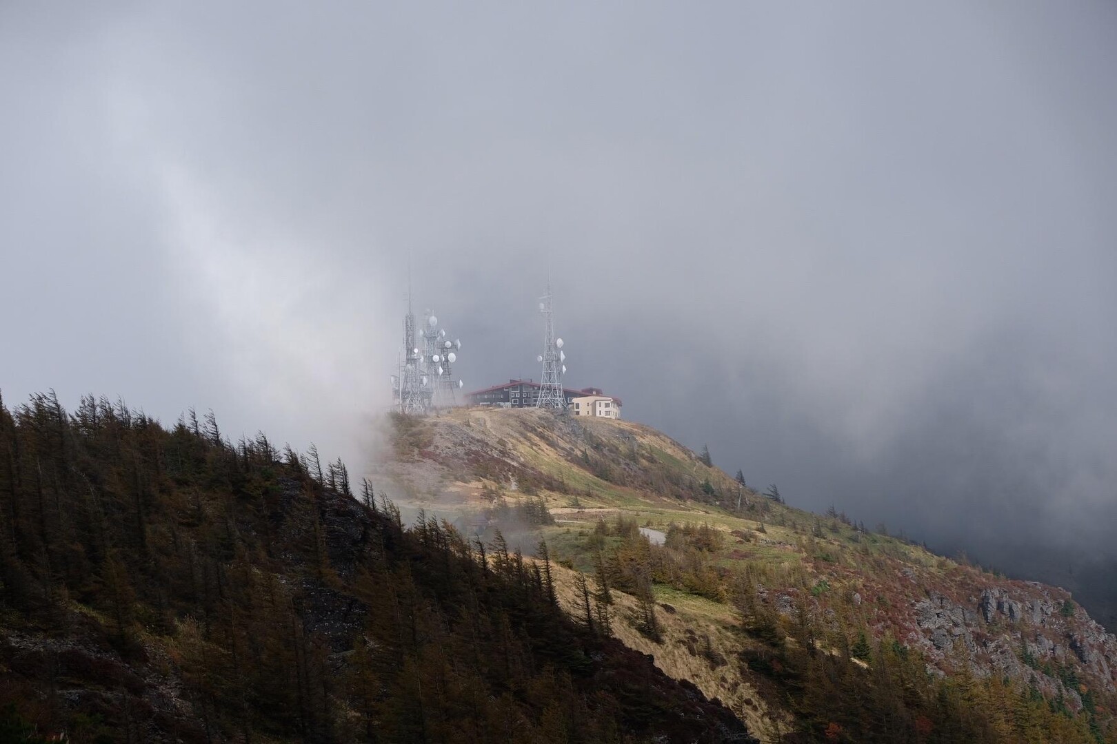 天空に浮かぶ…美ヶ原（王ヶ頭）・王ヶ鼻・牛伏山 / M_Akkyさんの美ヶ原の活動データ | YAMAP / ヤマップ