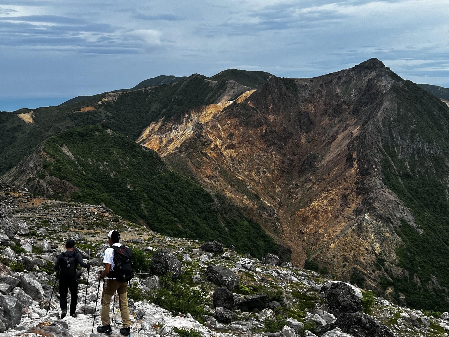 三本槍岳、茶臼岳、朝日岳 SOTA:JA/TG-015 JA/TG-016 POTA:JP-0010 / siccarolさんの茶臼岳（那須岳 ...