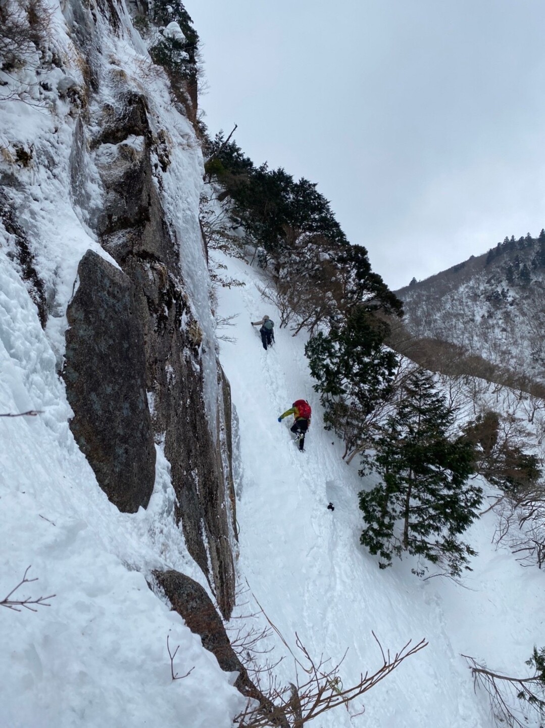住居を作りに行ったでゴザる in前壁 / nabettiさんの御在所岳（御在所山）・雨乞岳の活動データ | YAMAP / ヤマップ