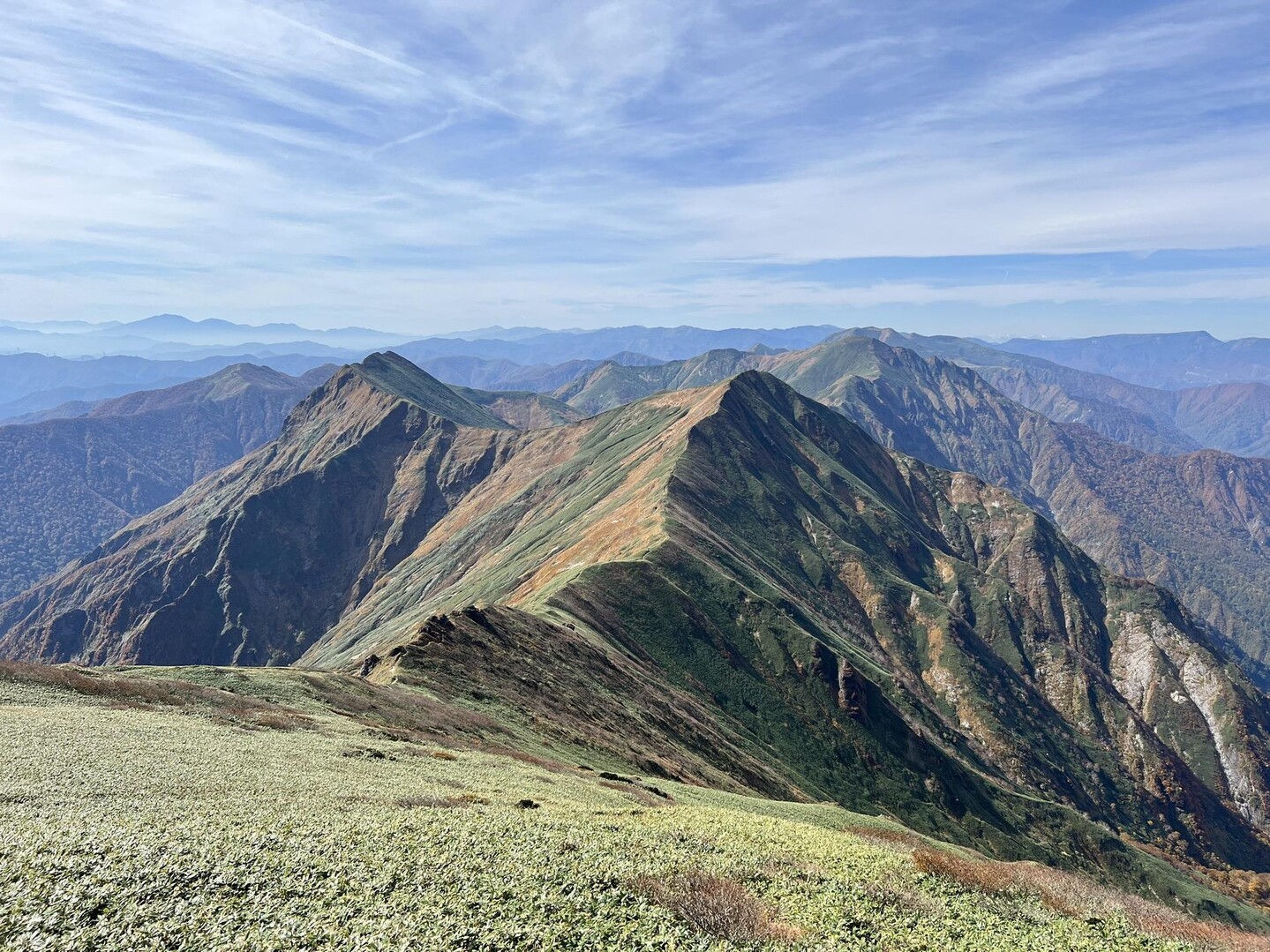 🍁紅葉ピークの谷川岳〜トマの耳オキの耳 / santaさんの谷川岳・七ツ小屋山・大源太山の活動データ | YAMAP / ヤマップ