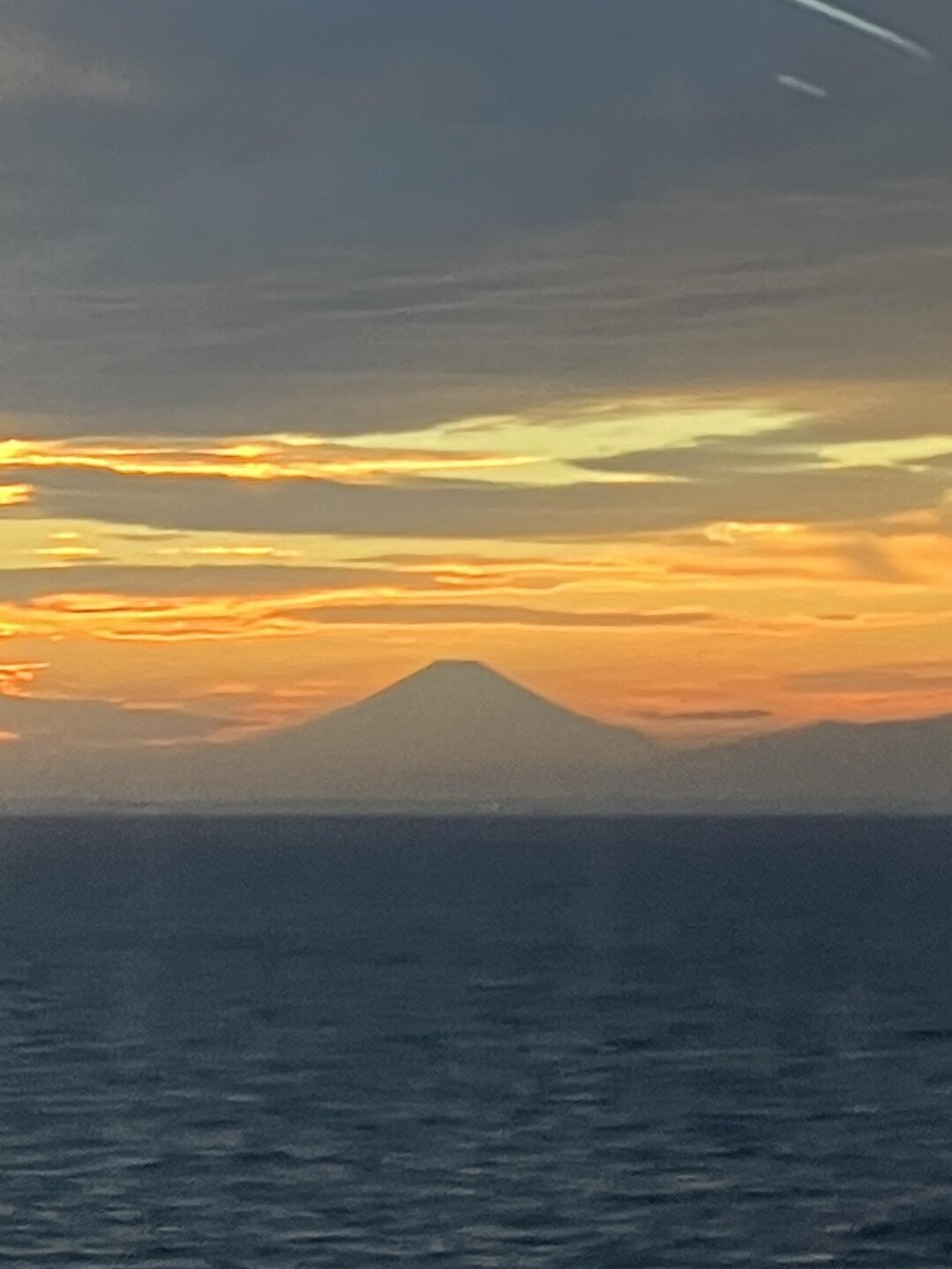 アクアラインからの。神々しい。 / Yujicさんのモーメント | YAMAP / ヤマップ