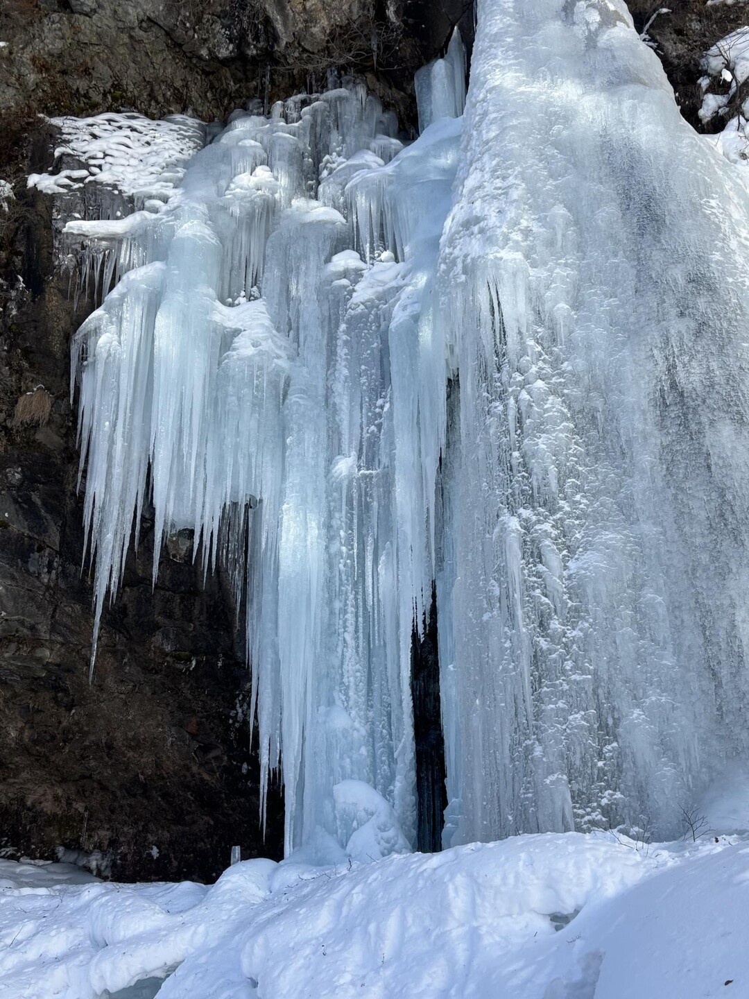 庵滝の氷瀑 / monaさんの日光白根山・五色山・錫ヶ岳の活動データ | YAMAP / ヤマップ