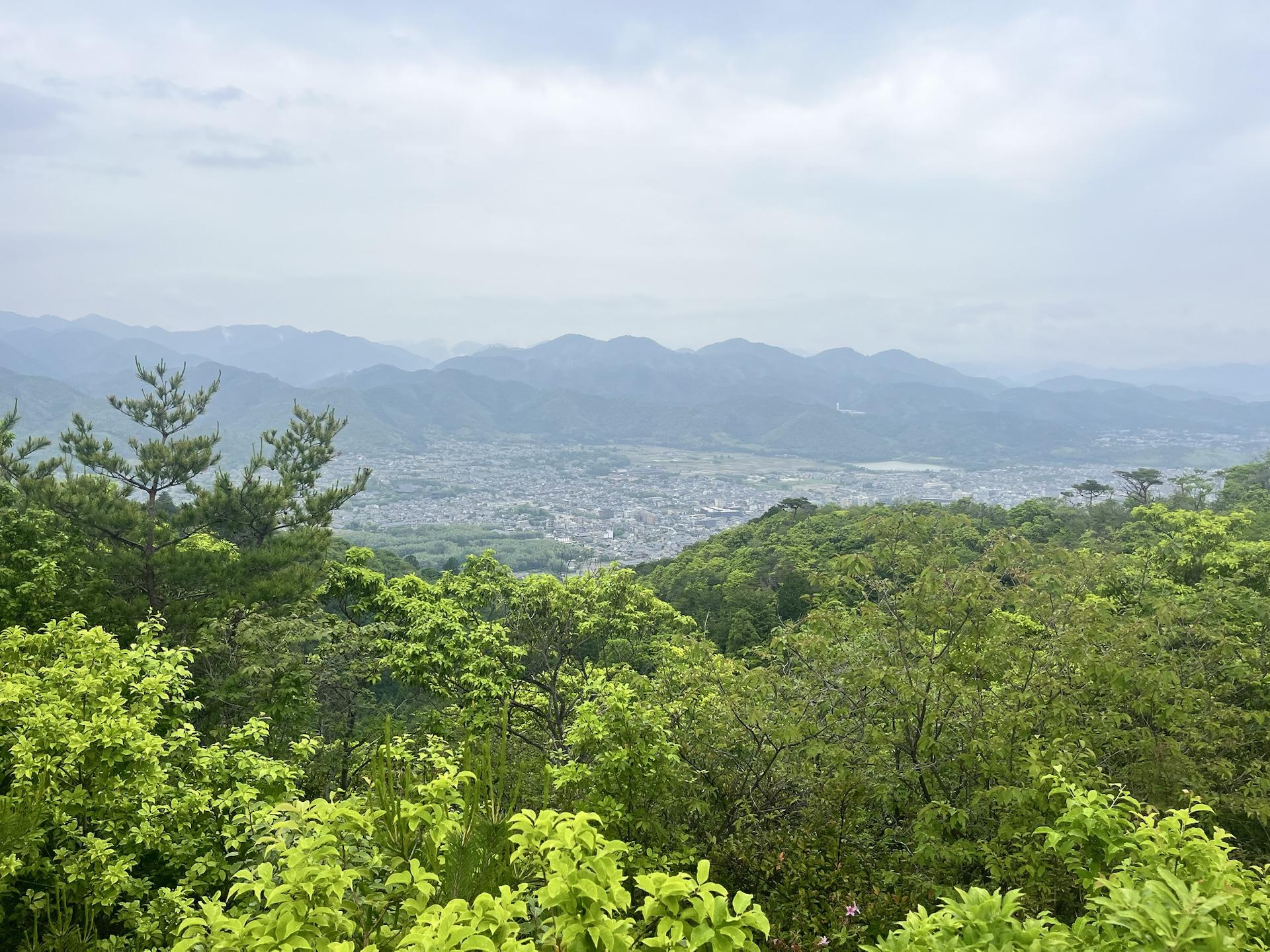みすぎ山・沓掛山・新烏ヶ岳・山上ヶ峰・烏ヶ岳・嵐山・松尾山 / su-junさんの沓掛山・みすぎ山・唐櫃越の活動データ | YAMAP / ヤマップ