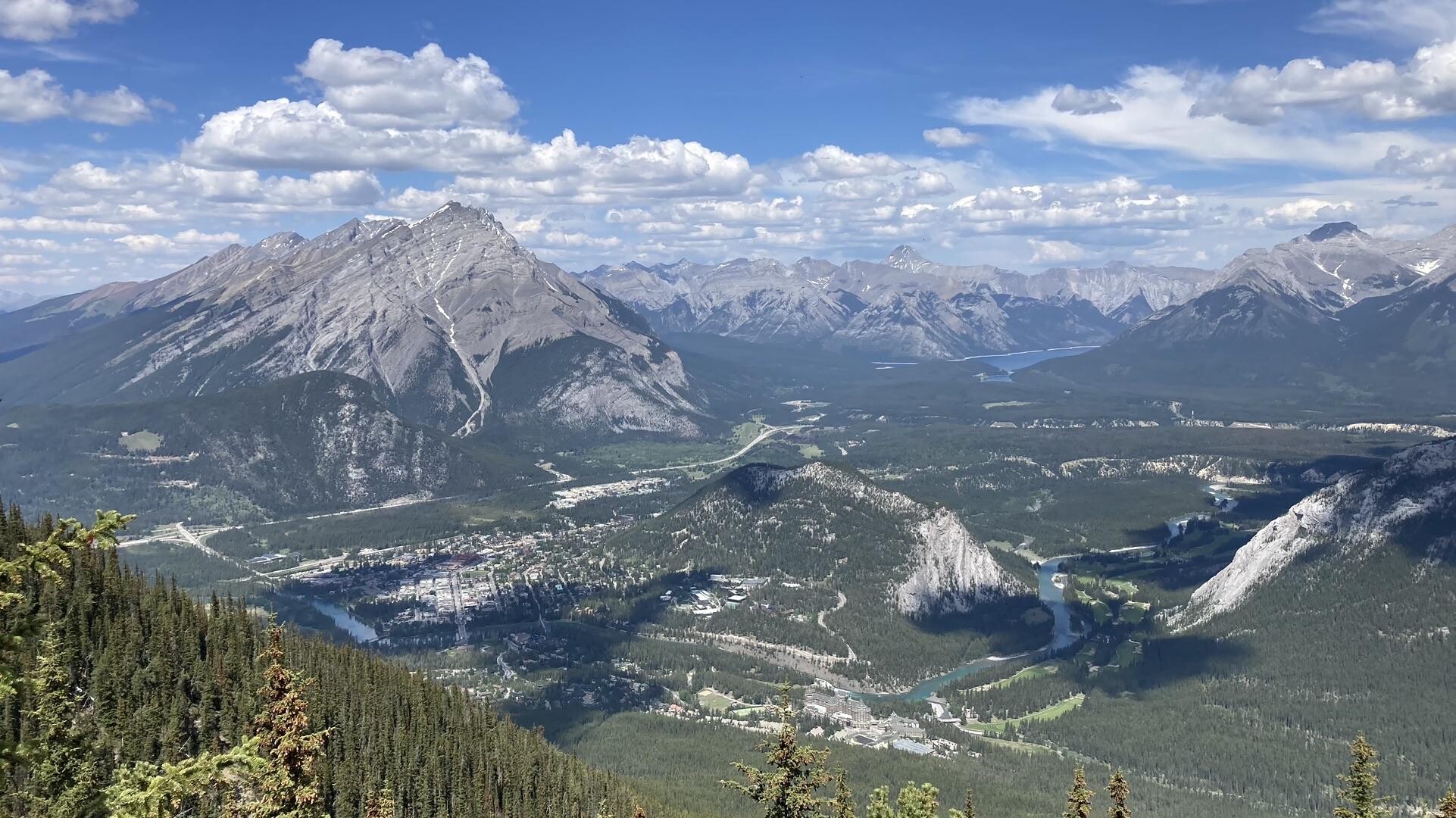 世界一周旅行2日目カルガリーからバンフ / ARAIさんのバンフの活動データ | YAMAP / ヤマップ