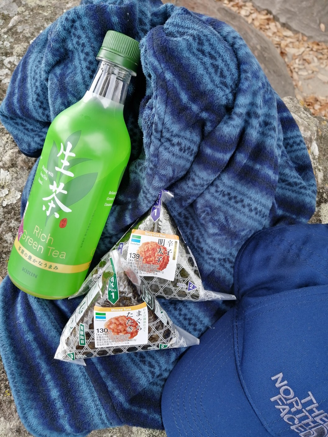 今日加西アルプスの笠松山頂上での、毎回恒... / たーひー★😁さんのモーメント | YAMAP / ヤマップ