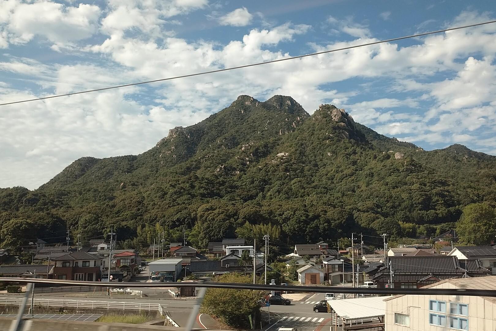 帰省。 車窓から変態(褒め言葉)の集う山... / R1さんのモーメント | YAMAP / ヤマップ