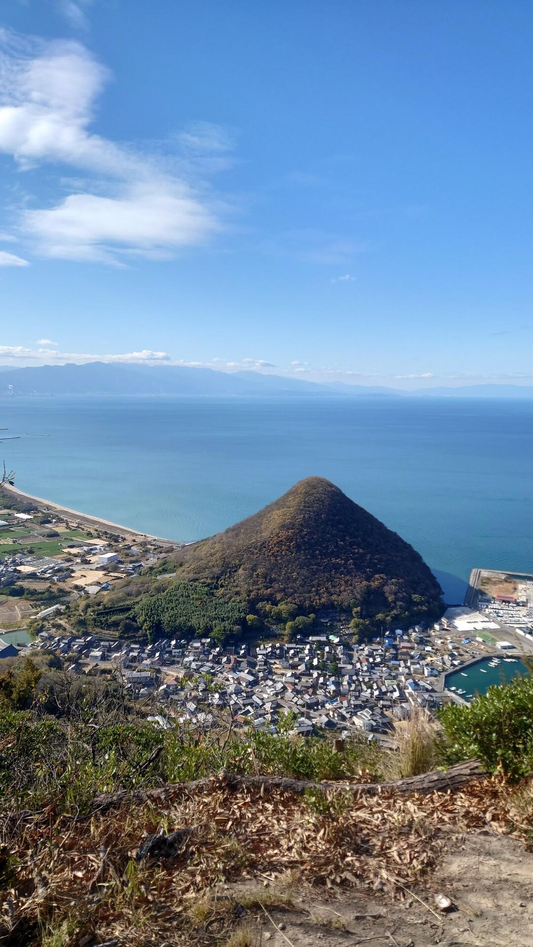 天空の鳥居 稲積山・讃岐七富士 江甫草山 / ctcさんの稲積山・志保山・七宝山の活動データ | YAMAP / ヤマップ