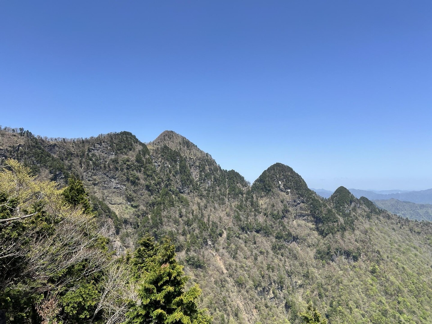 和佐又山と大峯奥駈道(小普賢岳・大普賢岳・弥勒岳・国見岳・七曜岳) / chibiさんの観音峯山・大普賢岳・山上ヶ岳・稲村ヶ岳の活動日記 | YAMAP / ヤマップ