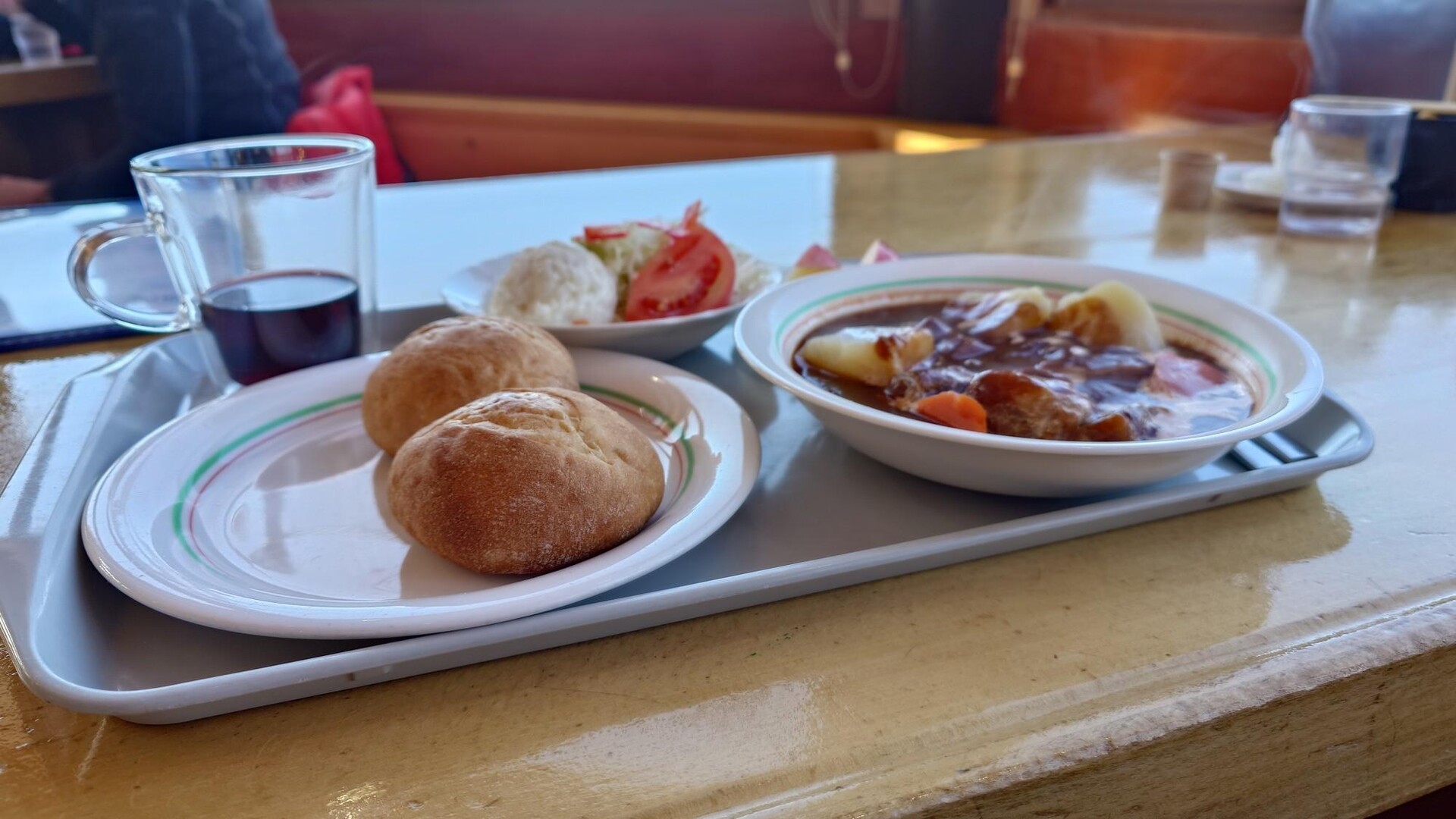 ビーフシチュー🥘🍴が限定復活、ホット... / Pakkun🚶 & もんちむ🐒さんのモーメント | YAMAP / ヤマップ