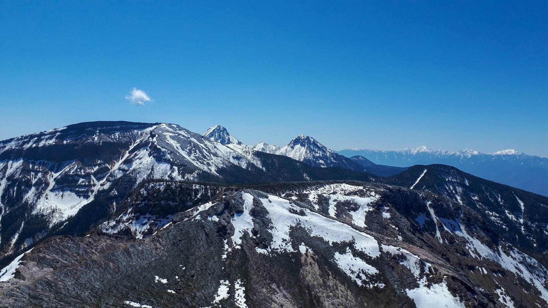 残雪の東天狗岳 / tomokoさんの八ヶ岳（赤岳・硫黄岳・天狗岳）の活動データ | YAMAP / ヤマップ
