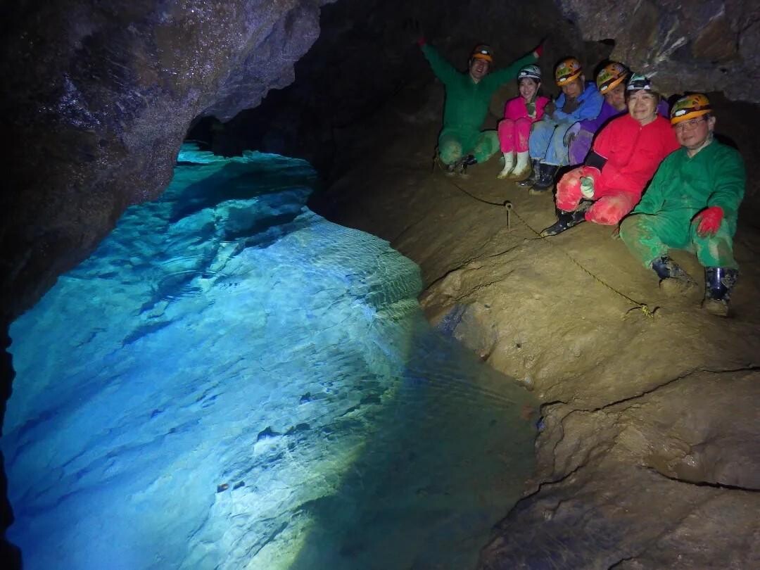 山を潜って地底湖へ。 / bptanakaさんのモーメント | YAMAP / ヤマップ