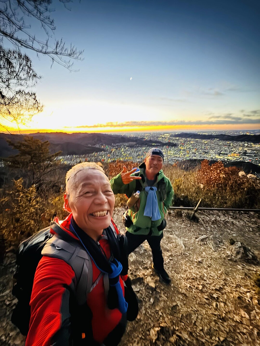 再会に華🌻吾妻山⛰️ / ｺﾖｩﾃ(coyote)さんの鳴神山・吾妻山の活動データ | YAMAP / ヤマップ