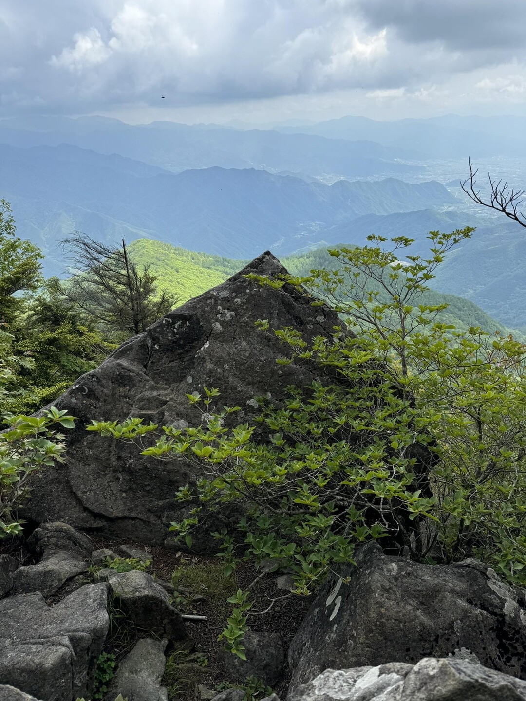 鎖場を求めて乾徳山 / muugさんの乾徳山・黒金山の活動データ | YAMAP / ヤマップ