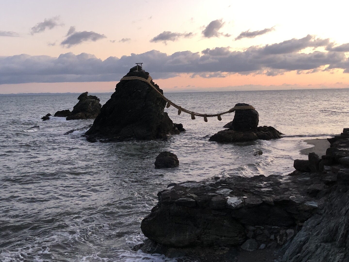 昨日の伊勢。二見の夫婦岩と伊勢神宮。 / れいさんのモーメント | YAMAP / ヤマップ