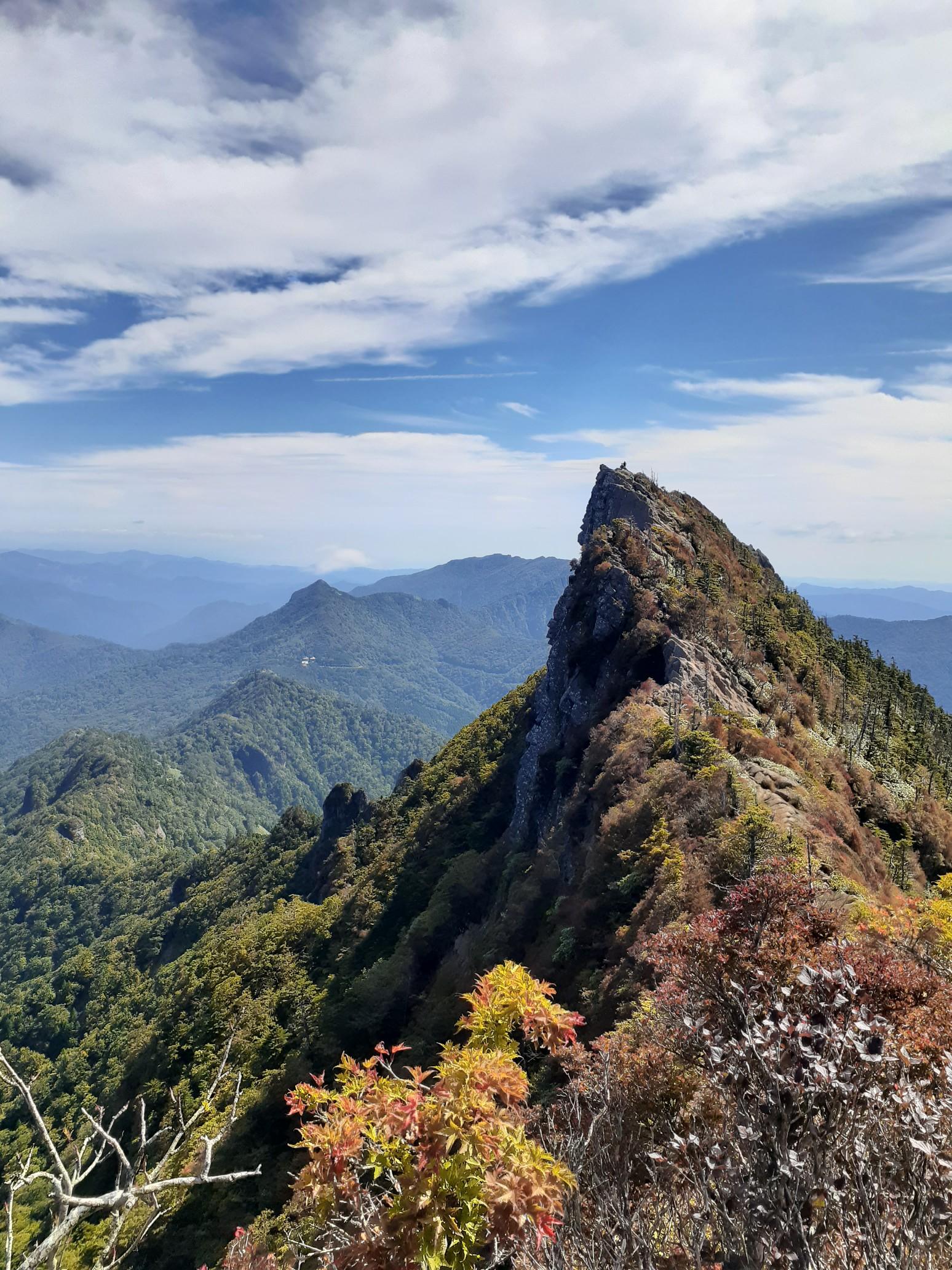 石鎚山、🍁紅葉。 / アタルさんの石鎚山・堂ヶ森・二ノ森の活動データ | YAMAP / ヤマップ