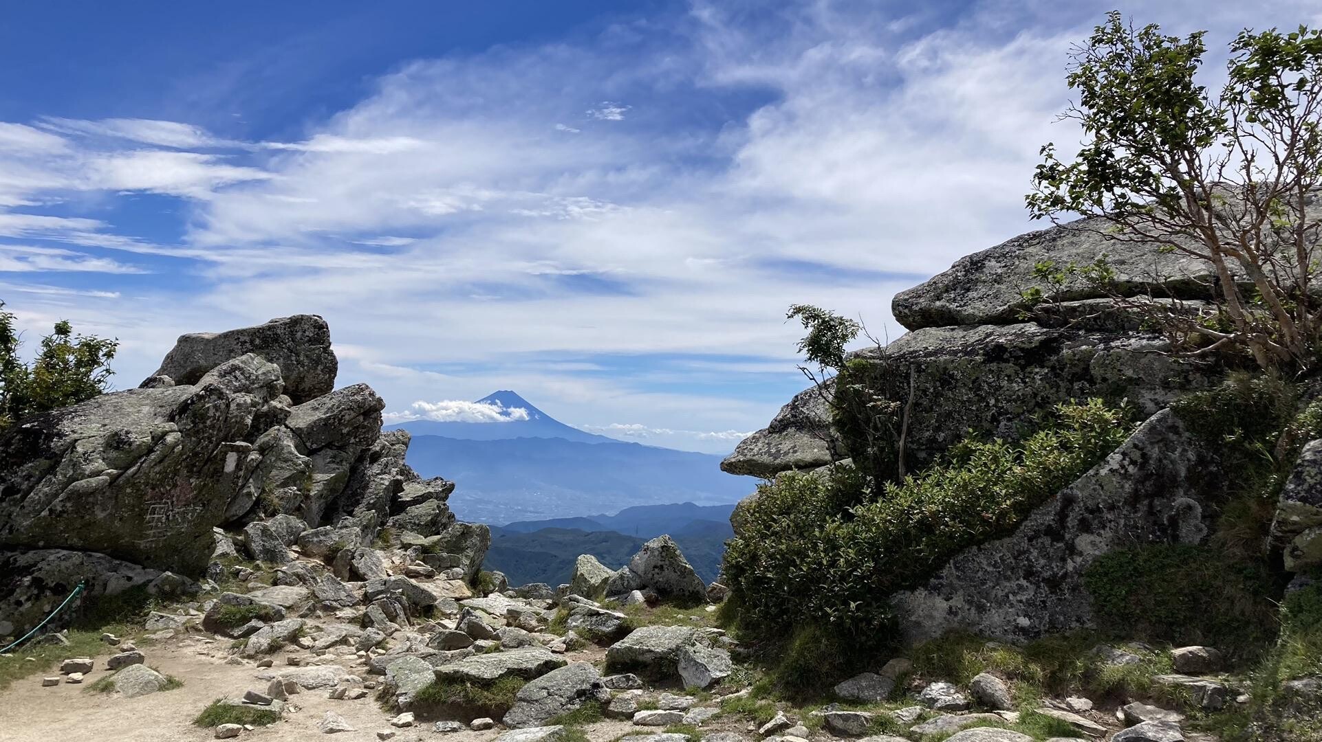 日本百名山の2599M金峰山へ（甲州御岳山） / 🌸Elich818🌸さんの瑞牆山・金峰山の活動データ | YAMAP / ヤマップ