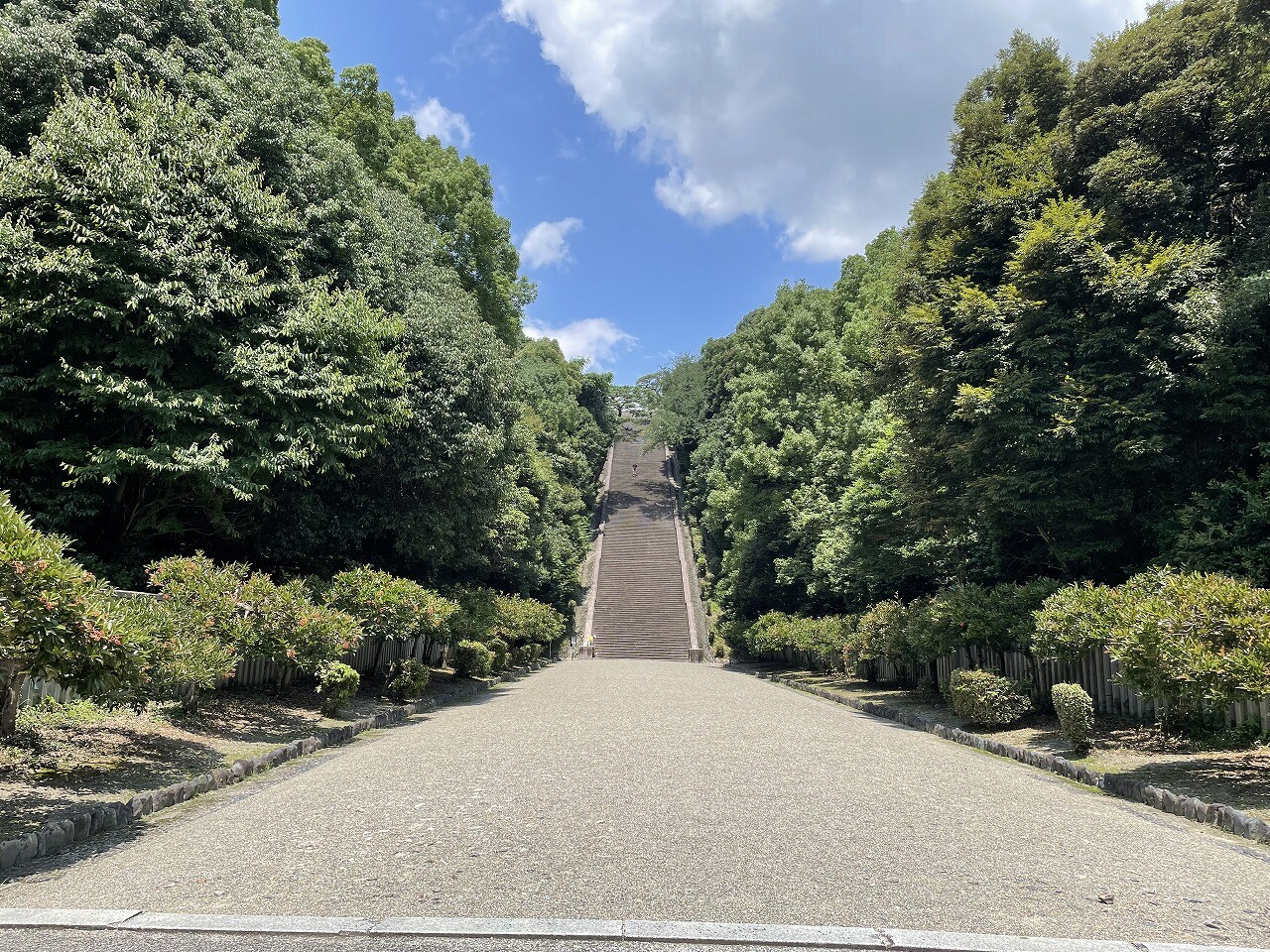 山の代わりに長い階段を上ってきました。 ... / 通りすがりのPC修理工さんのモーメント | YAMAP / ヤマップ