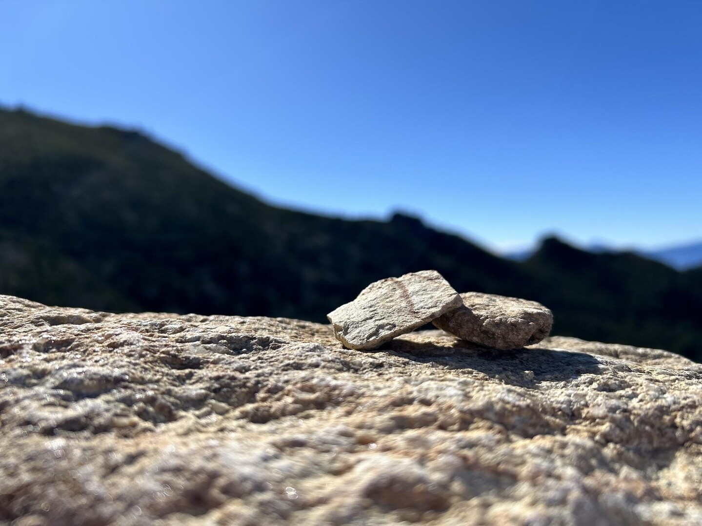 金峰山小屋の休憩所の大岩の上、 てっぺん... / nukiさんのモーメント | YAMAP / ヤマップ
