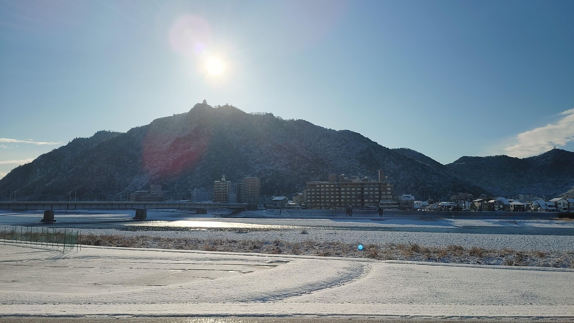 今朝も綺麗な雪化粧だった金華山 こんなに... / miki さんのモーメント | YAMAP / ヤマップ