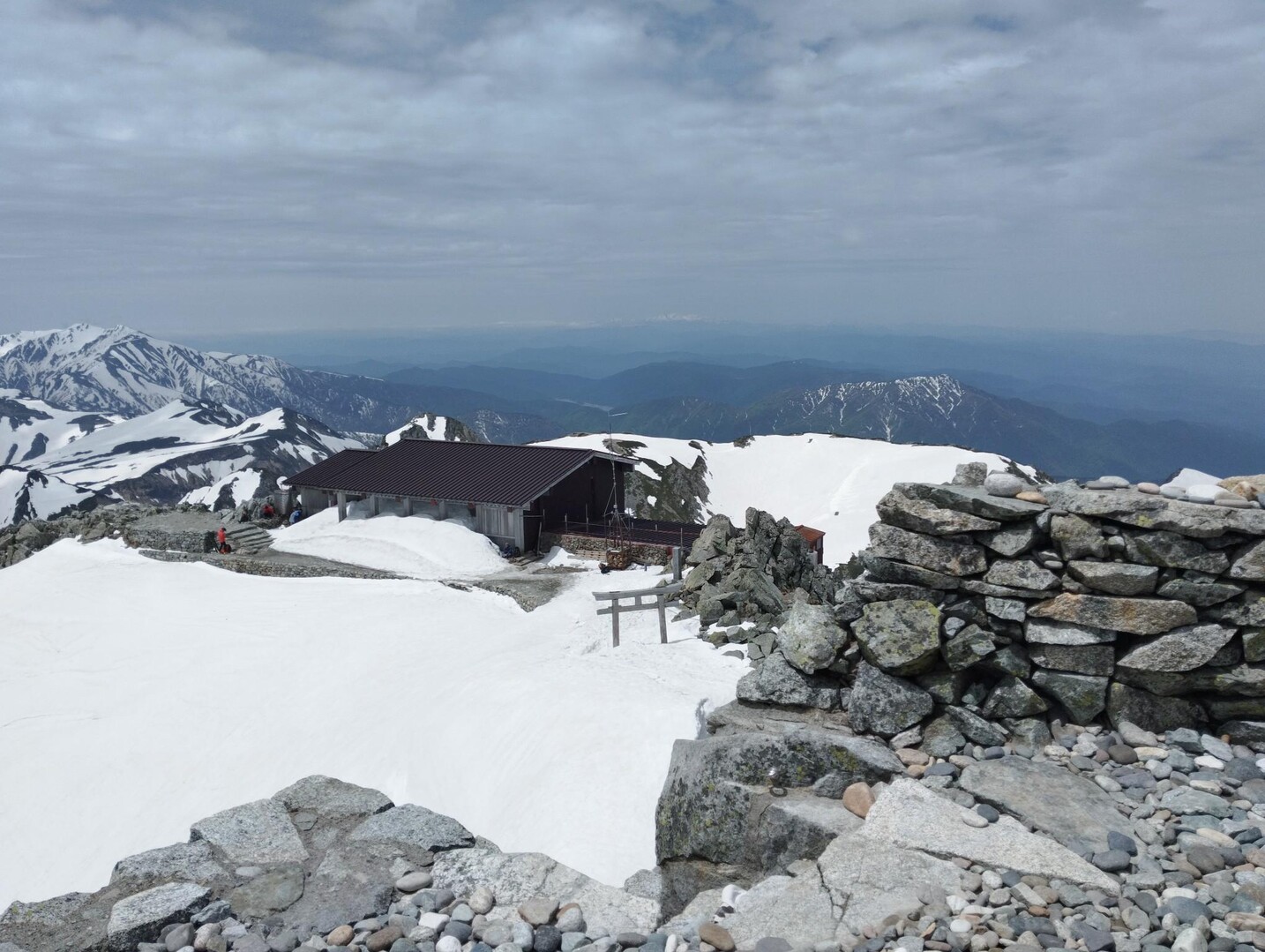 立山（雄山）・立山（大汝山）・立山（富士ノ折立）・真砂岳 / picatyuさんの立山・雄山・浄土山の活動データ | YAMAP / ヤマップ