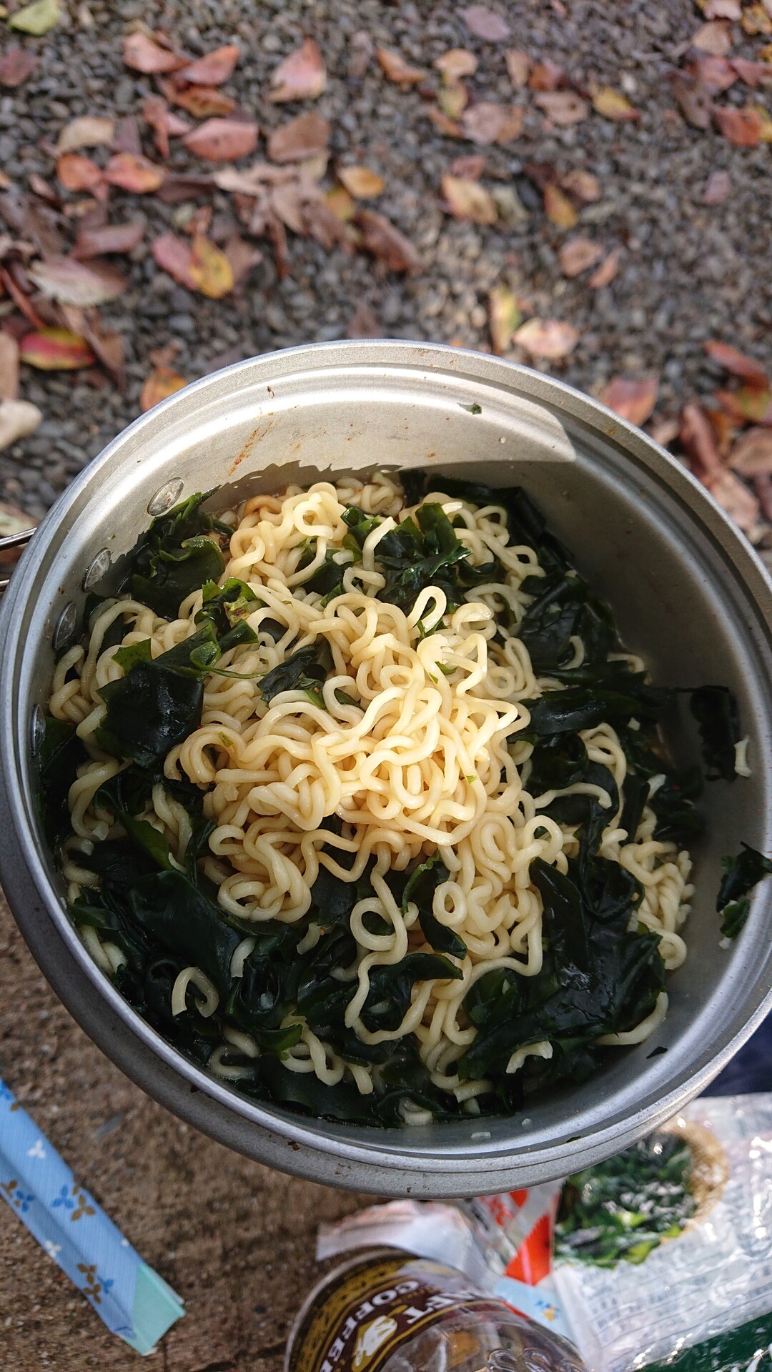 今日の山ごはんは、定番のワカメたっぷりラ... / hiyoko🐥さんのモーメント | YAMAP / ヤマップ