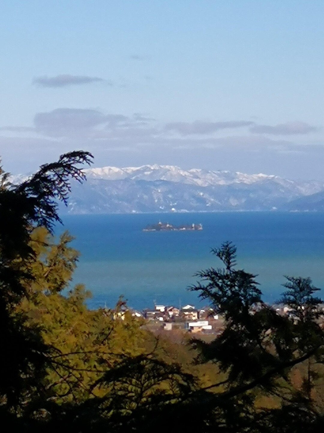 今朝は冷えてとても寒いですが、 荒神山で... / yoyoさんのモーメント | YAMAP / ヤマップ