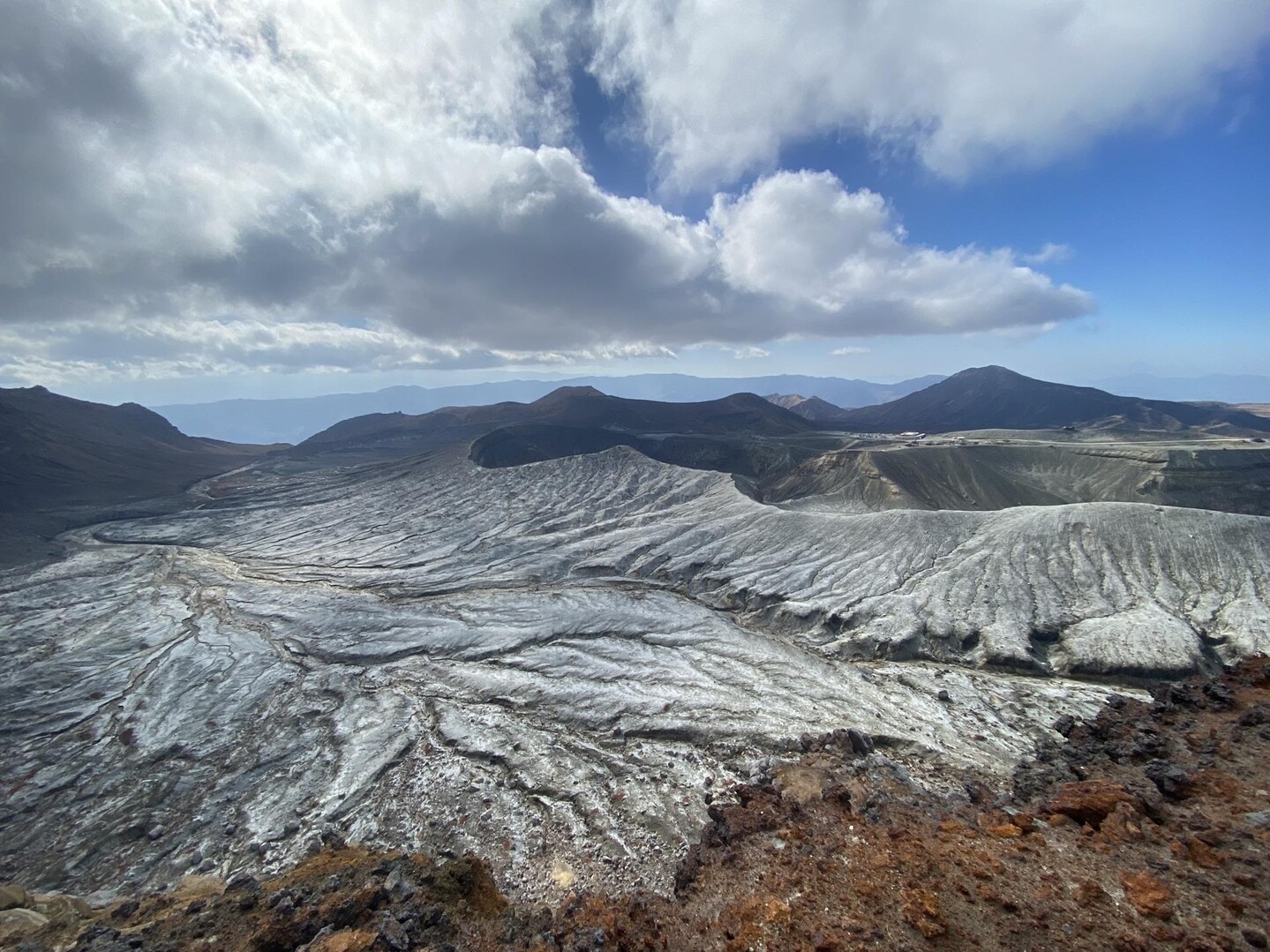 バカ尾根を超え爆風に晒される〜高岳・中岳ー / TOSHIさんの阿蘇山・高岳・根子岳の活動データ | YAMAP / ヤマップ