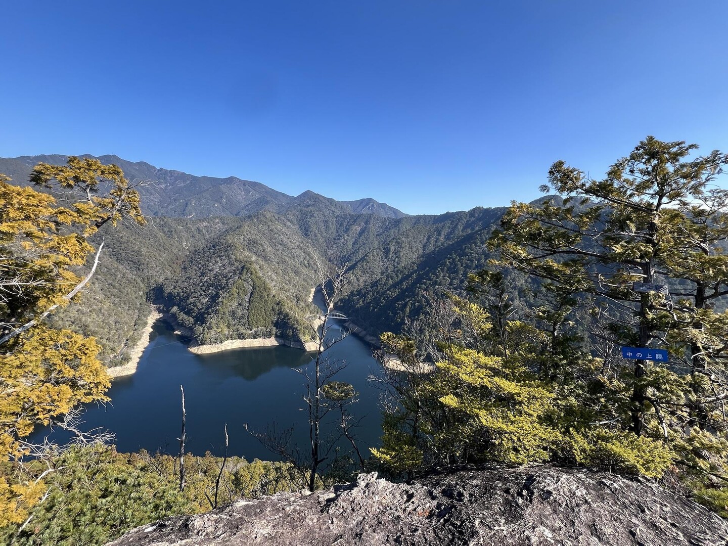 上臈岩（眺望のいいとこ取り ） / ayuminさんの宇連山・鳳来寺山・岩古谷山の活動データ | YAMAP / ヤマップ