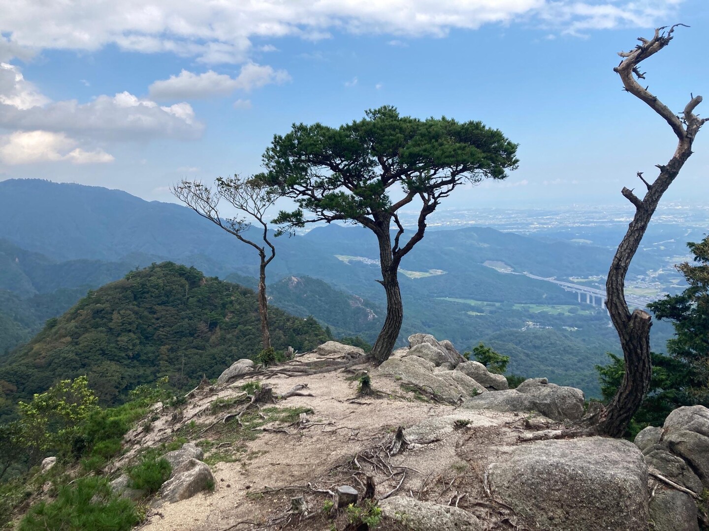 鈴鹿南部尾根歩き3(安楽峠⇔臼杵ヶ岳、船石etc) / 森空民さんの高畑山・那須ヶ原山・油日岳の活動データ | YAMAP / ヤマップ