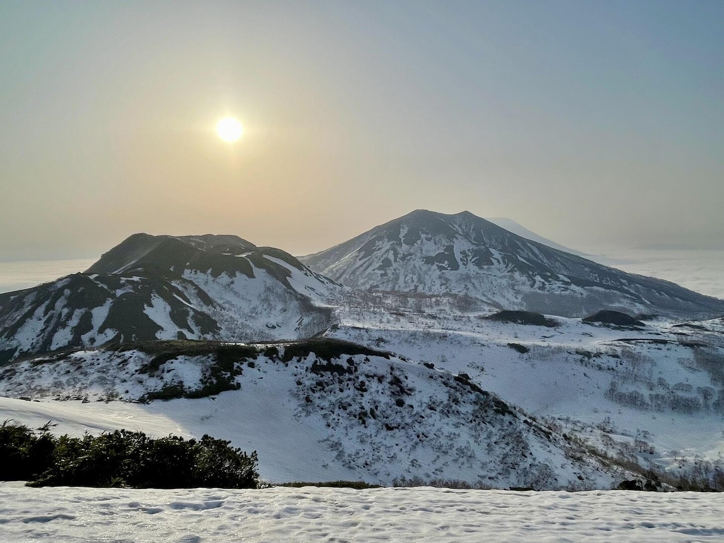ニセコ連峰大縦走🐶🐰〜残雪期ver. 2024-04-28 / やっくさんのニセコアンヌプリ・イワオヌプリ・チセヌプリの活動データ | YAMAP / ヤマップ