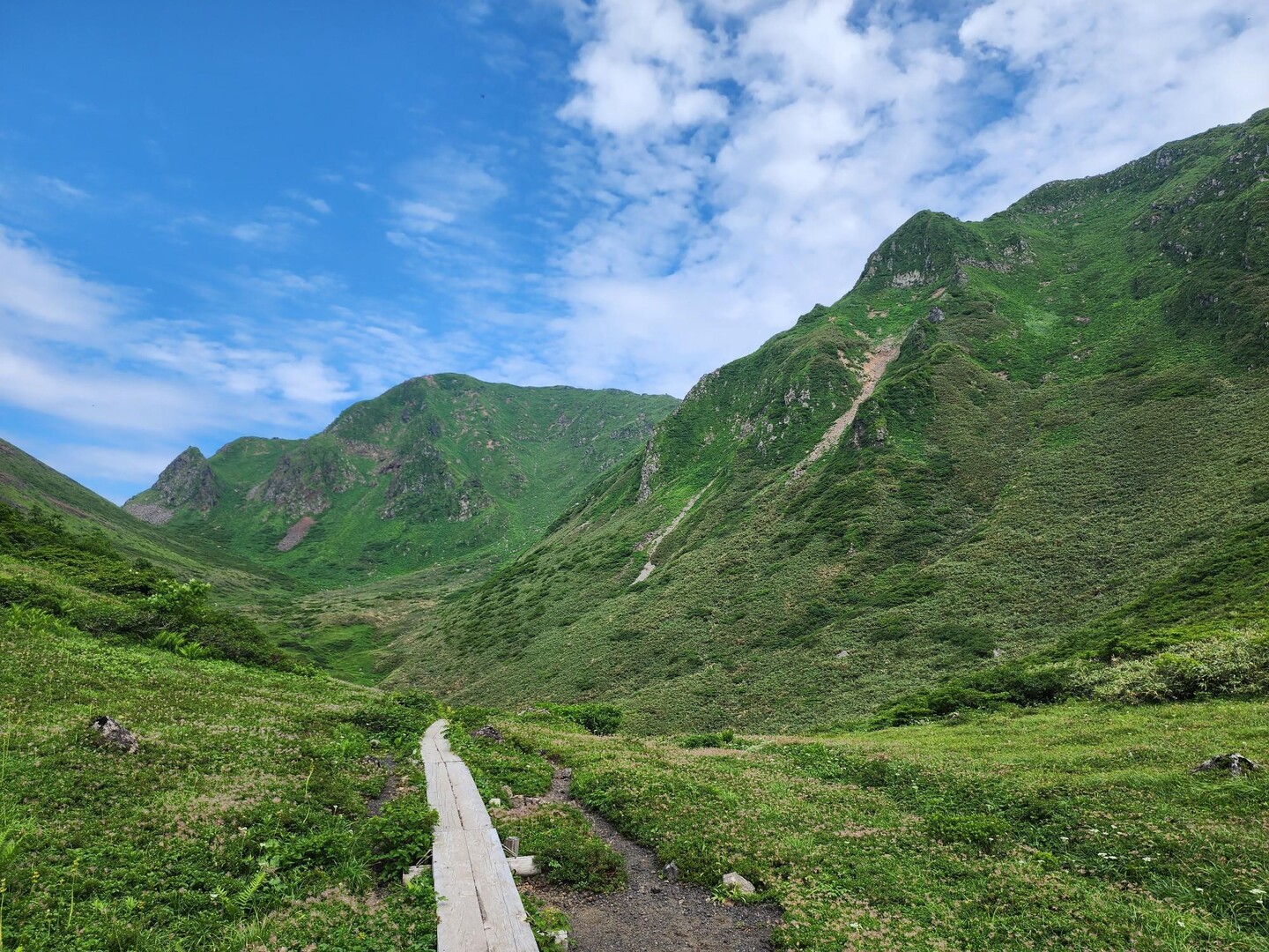 東北遠征DAY3 決して飽きない秋田駒ヶ岳 / Kombatさんの秋田駒ヶ岳・男女岳・貝吹岳の活動データ | YAMAP / ヤマップ