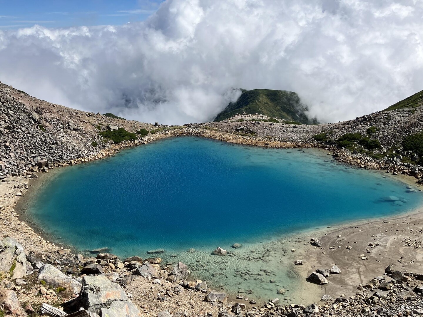白山（御前峰から大汝峰へ） / sono_01さんの白山・別山・銚子ヶ峰の活動データ | YAMAP / ヤマップ