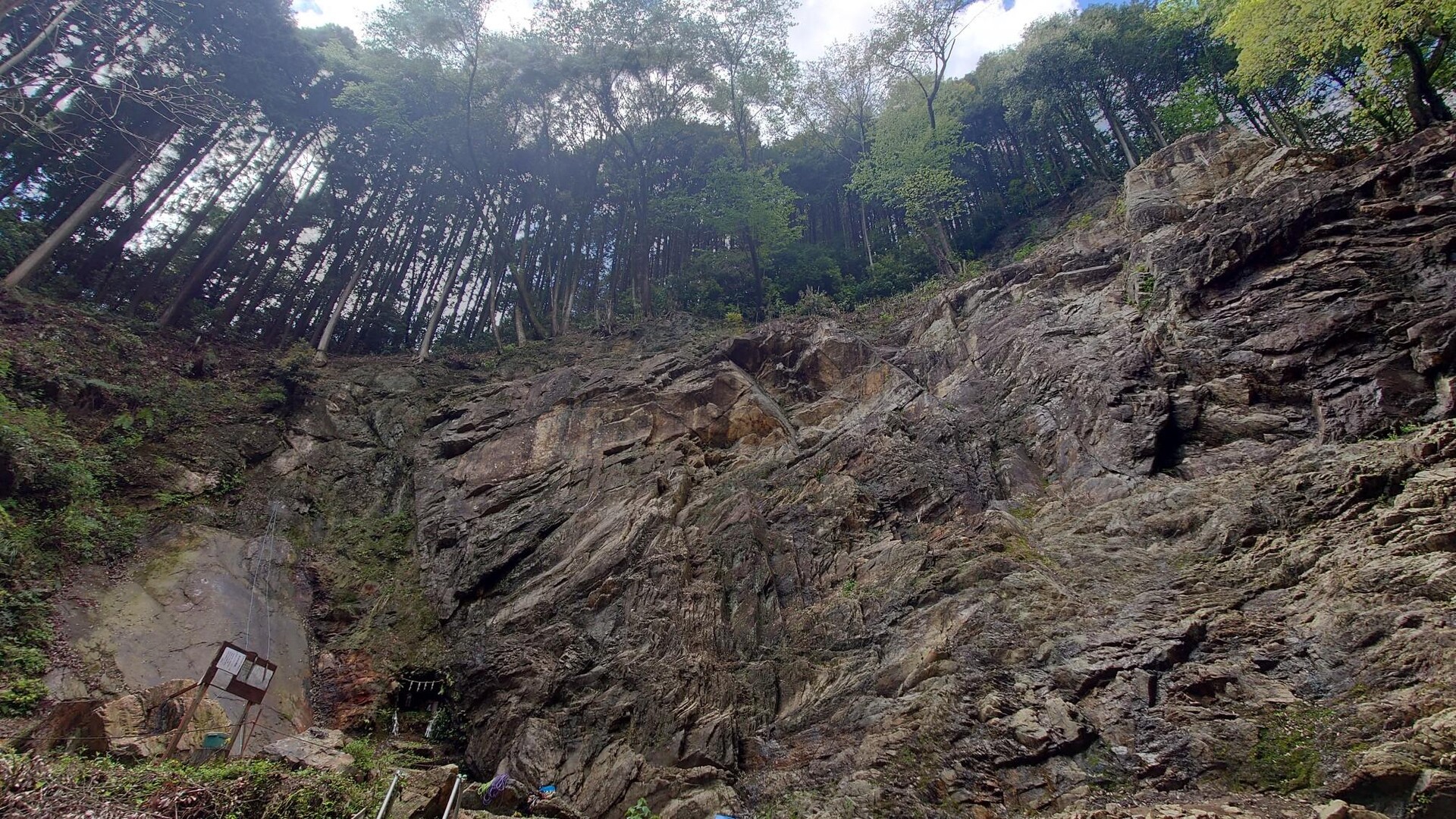 岩に慣れようとまた登りましたが下手っぴ過... / goroさんのモーメント | YAMAP / ヤマップ