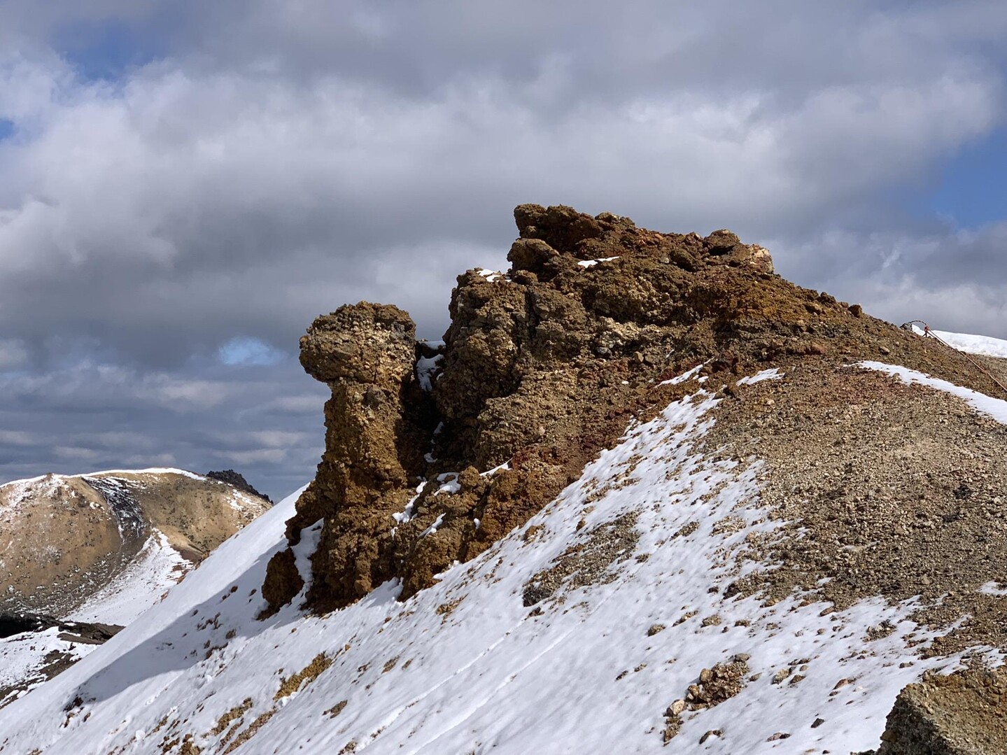 ラクダにしか見えん。雌阿寒岳 / kashiさんの雌阿寒岳・阿寒富士・白湯山の活動日記 | YAMAP / ヤマップ