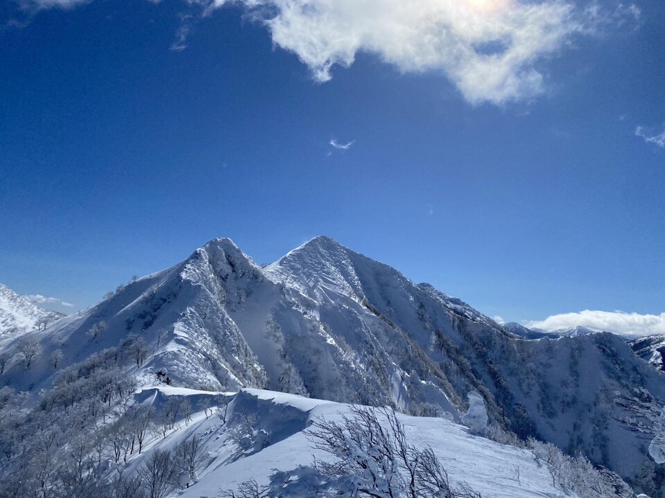 笹谷峠-カケスガ峰-雁戸山 往復コースの地図・登山ルート・登山口情報 | YAMAP / ヤマップ