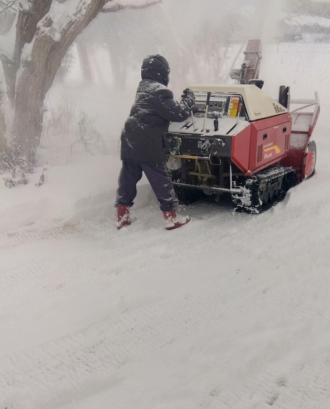 積もってｲﾛｲﾛﾏｽﾀｰ母が除雪 雪を踏... / 千岳さんのモーメント | YAMAP / ヤマップ