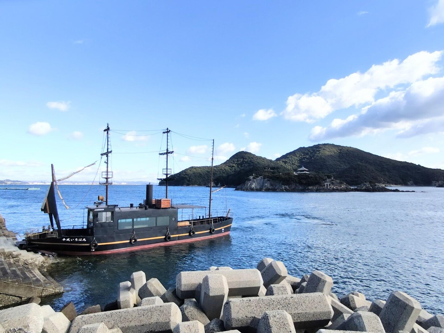 いろは丸に乗って⛵️ 仙酔島をぐるり 福山市-2024-12-19 / Ponさんの彦山・臼木山の活動データ | YAMAP / ヤマップ